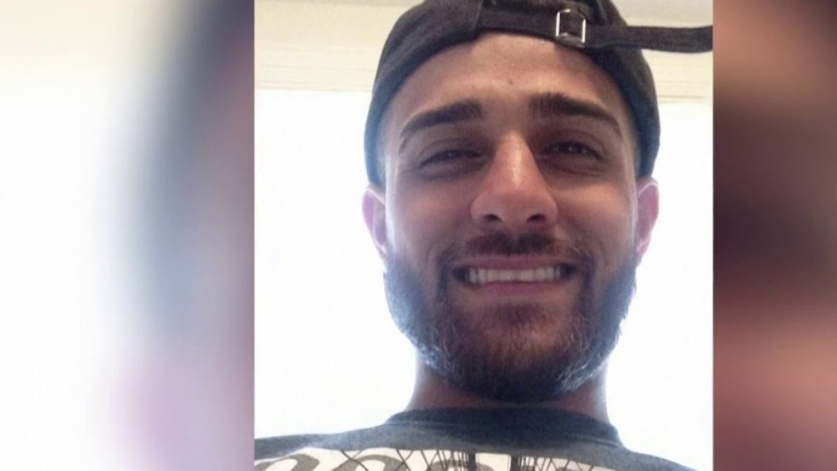 Suburban Paramedics, Retired Firefighter Sued Over Photo of Dying Man ...