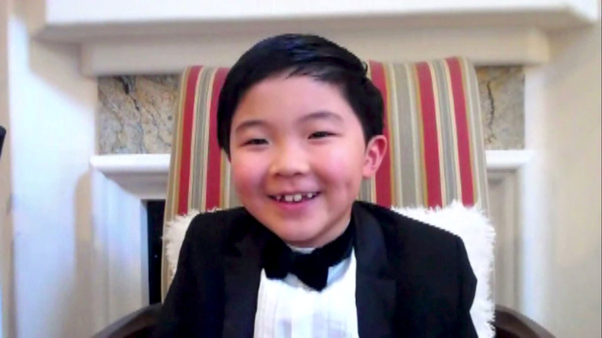 ‘Minari’ Actor Alan Kim Breaks Down in Tears at the Critics’ Choice ...