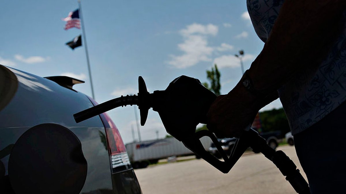 Where to Find the Cheapest Gas Prices Near You – NBC Chicago
