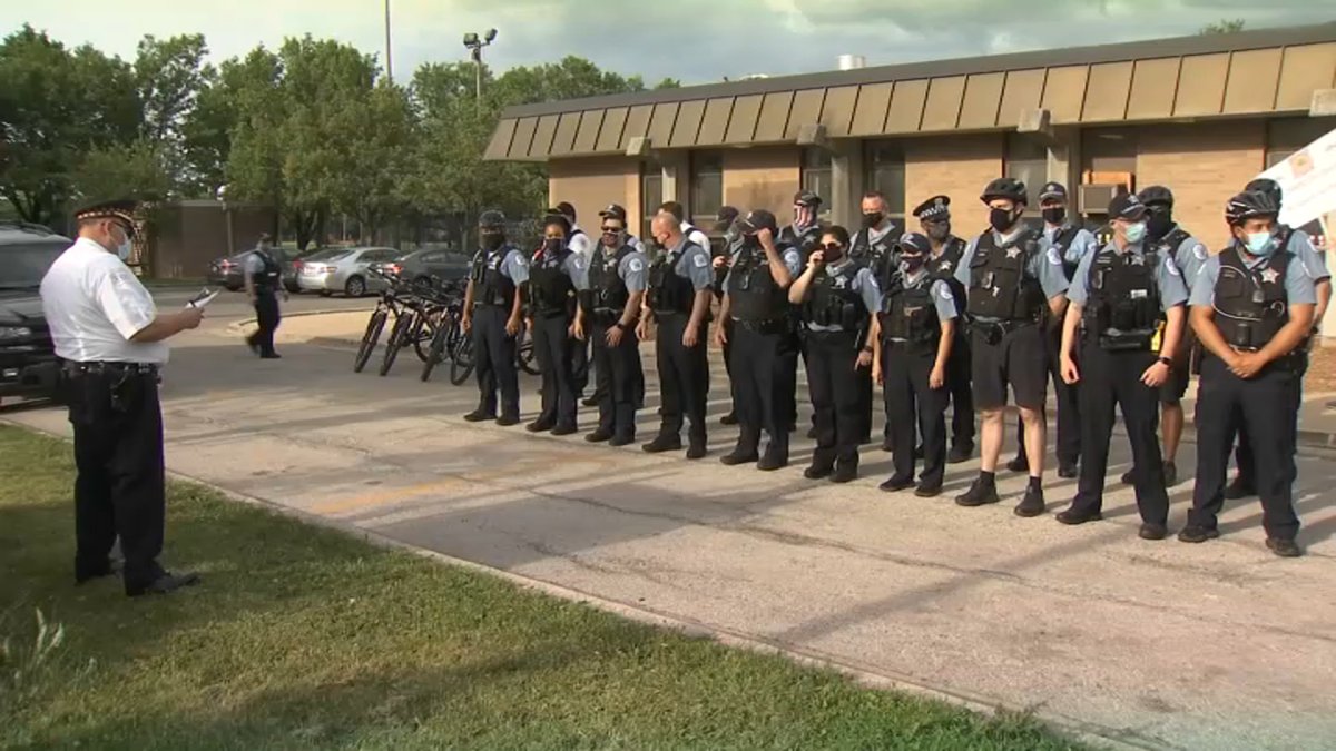 Chicago Police Hold Roll Call at Park Where Family Soccer League Was ...