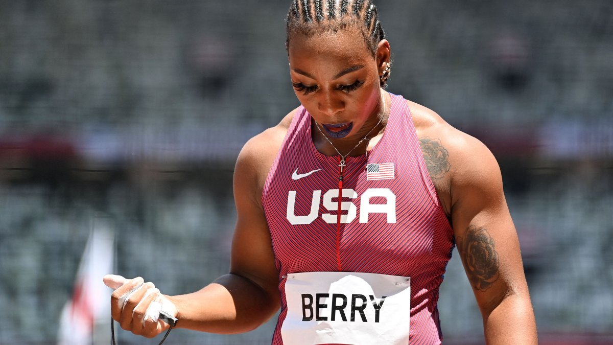 Tokyo Olympics: SIU Grad Gwen Berry Faces Tough Field in Hammer Throw ...