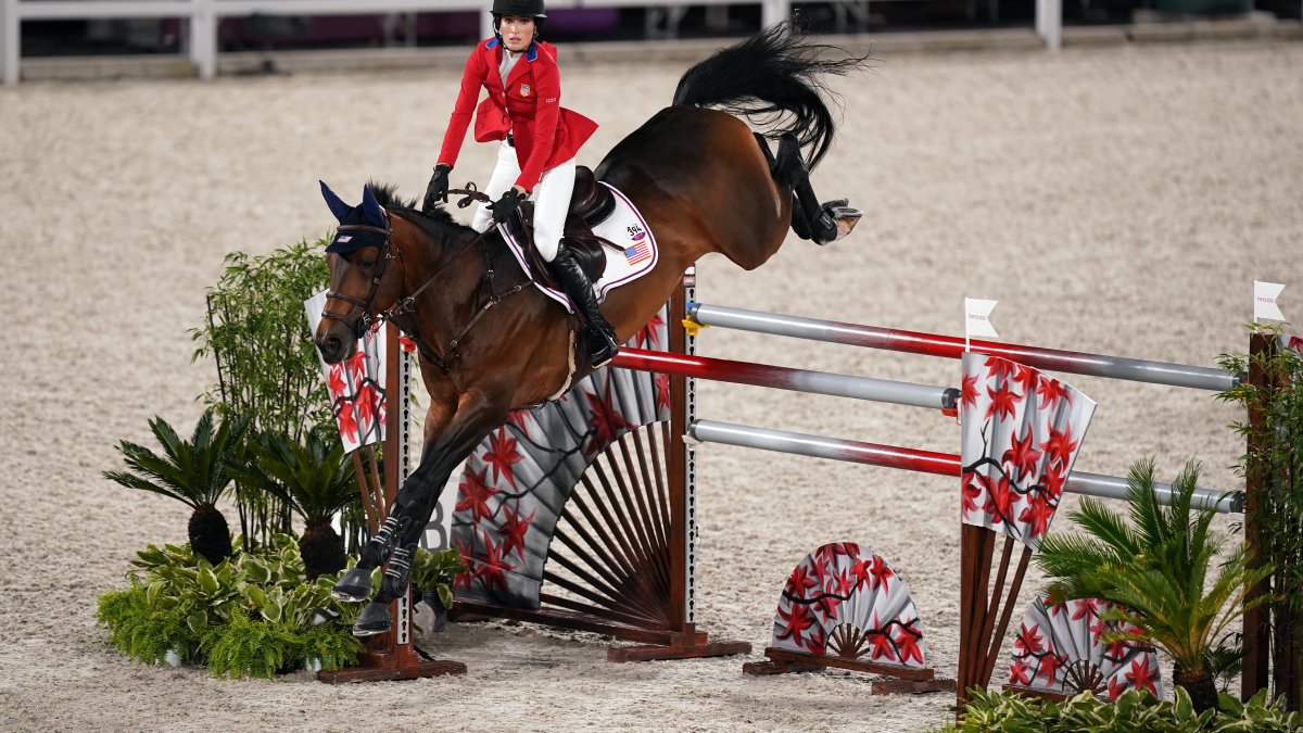 Jessica Springsteen, Team USA Win Silver in Equestrian Team Jump – NBC ...
