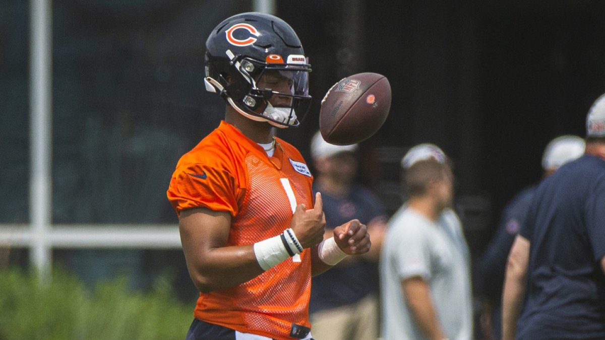 Bears Hope Justin Fields’ Sliding Ability Will Keep Him Healthy – NBC ...