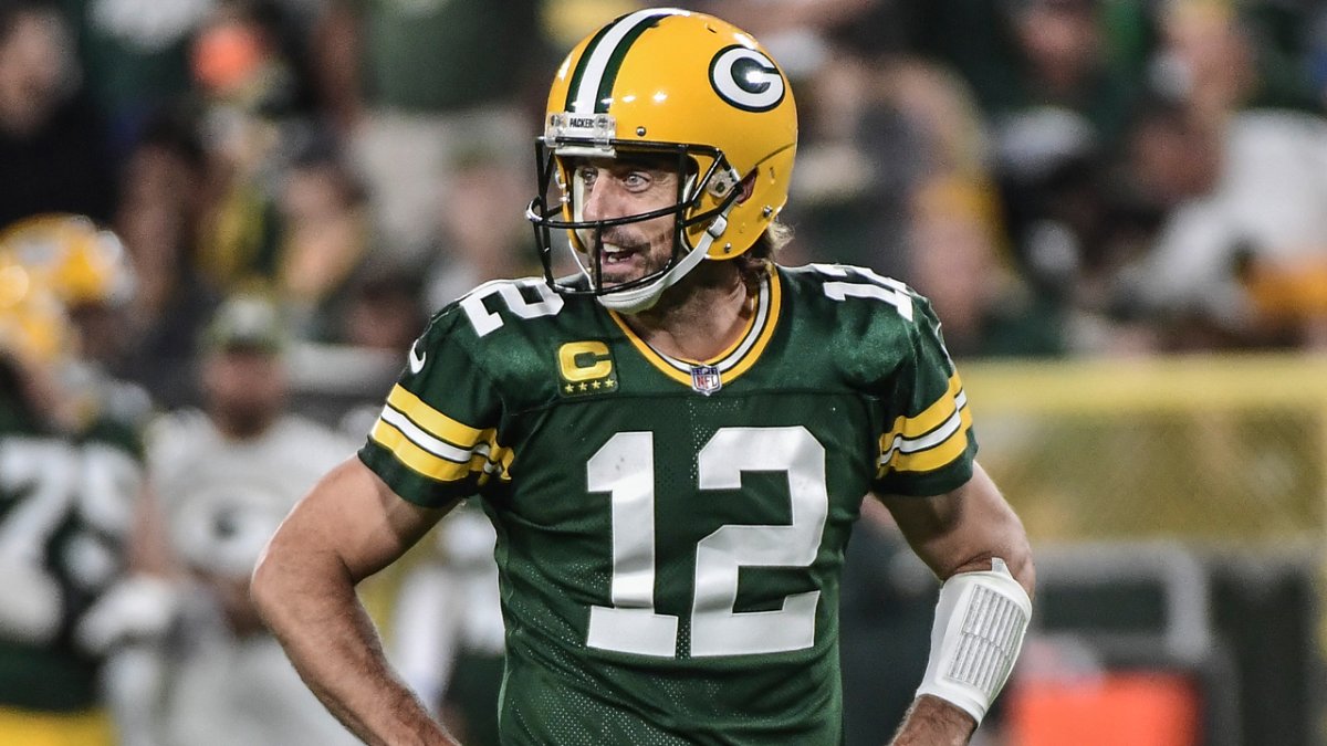 Deal Between Packers-Jets for Aaron Rodgers ‘Essentially Done’ – NBC ...
