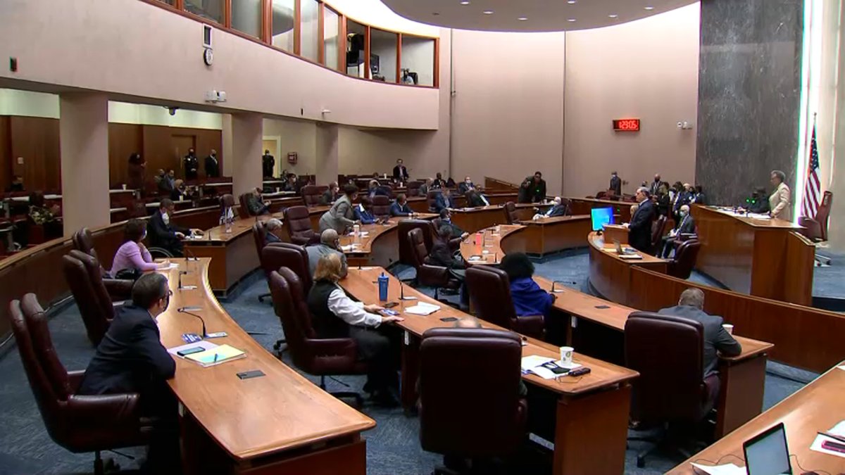 Chicago City Council Turns Down Attempt to Repeal Vaccine Mandate – NBC ...