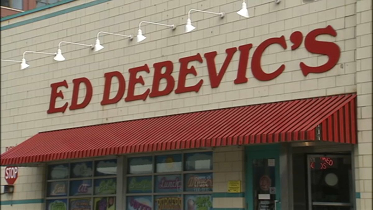 Ed Debevic’s Opens New Retro Diner in Streeterville: Report – NBC Chicago