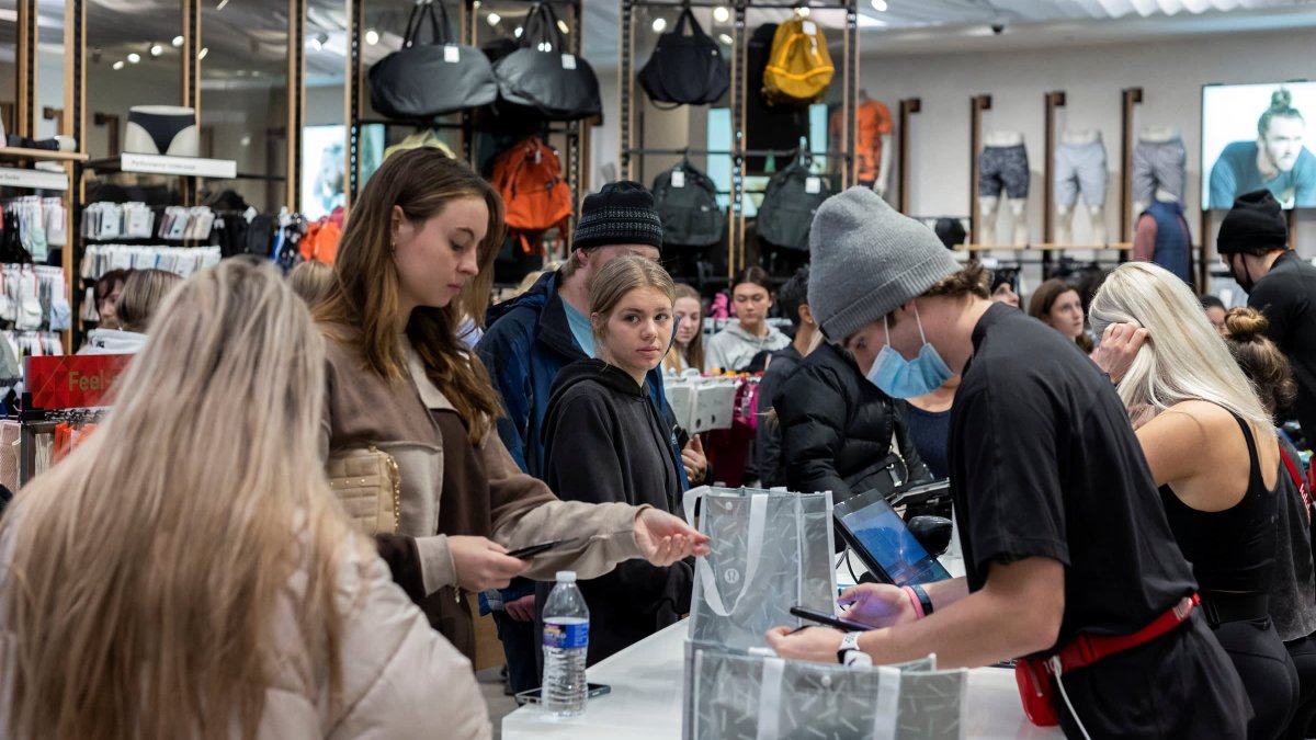 Black Friday Shopping Guide: What Time Are Chicago Area Outlets, Malls ...