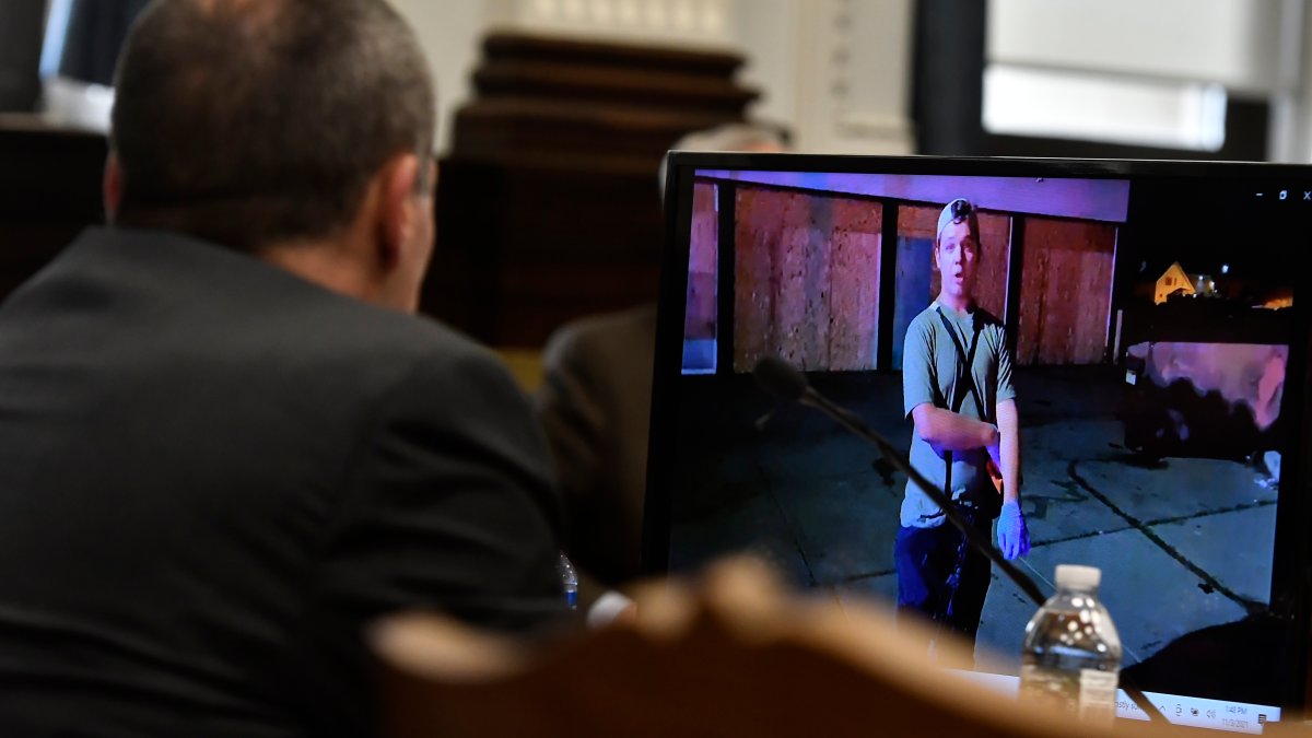 Witnesses: Threat, Lunge for Gun From 1st Rittenhouse Victim – NBC Chicago