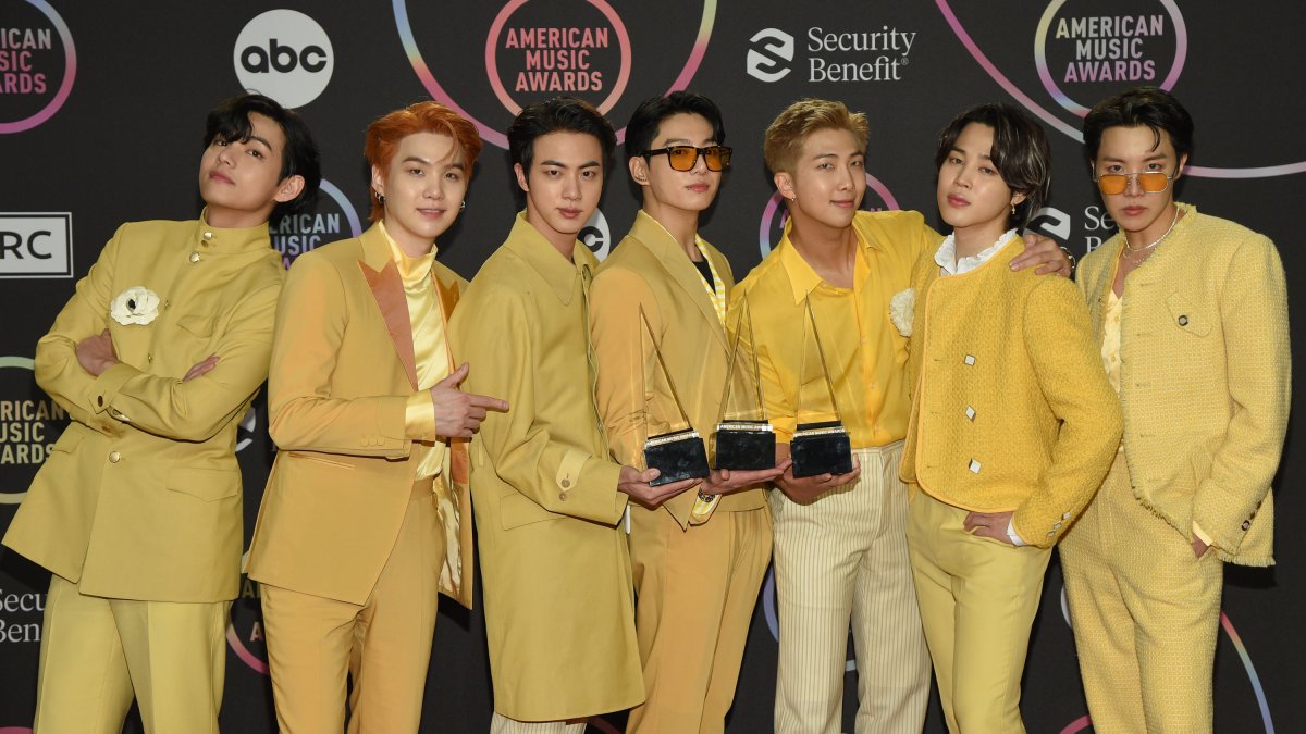 BTS Stamp Their Authority on American Music Awards – NBC Chicago