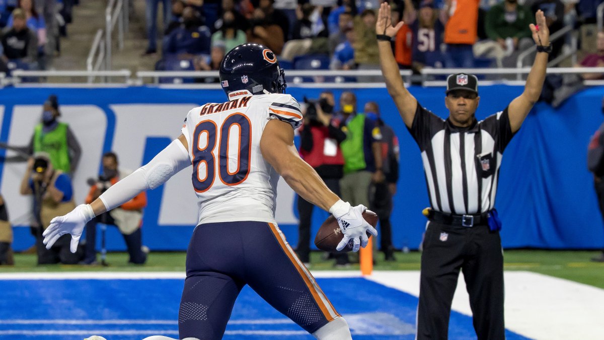 How Bears’ Jimmy Graham Has Learned TE From Rob Gronkowski – NBC Chicago