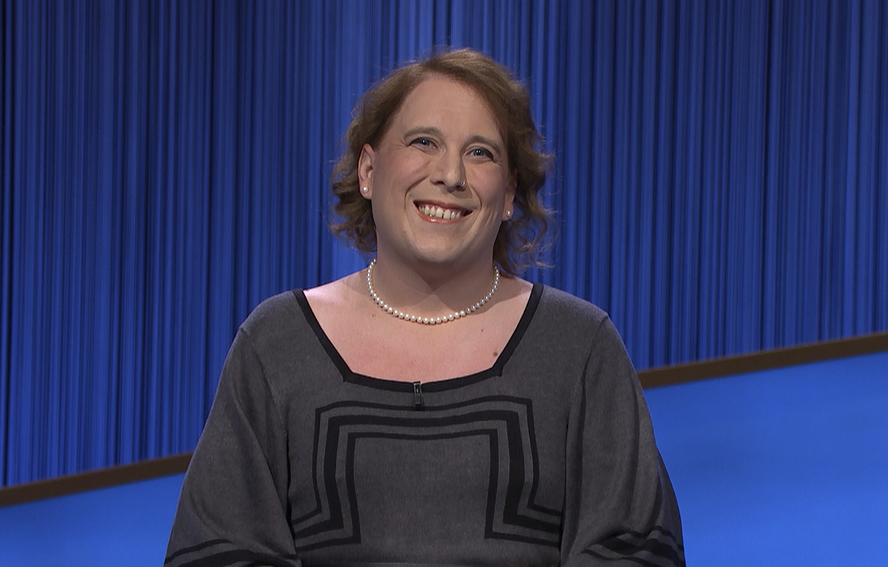 ‘Jeopardy!’ Champ Hits $1 Million; Talks Fame, Trans Rights – NBC Chicago