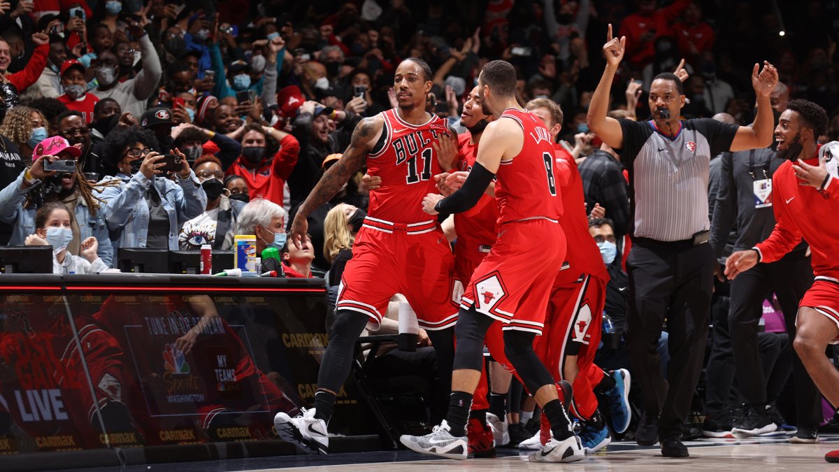 Bulls’ DeMar DeRozan Makes History With 2nd Straight Buzzer Beater ...