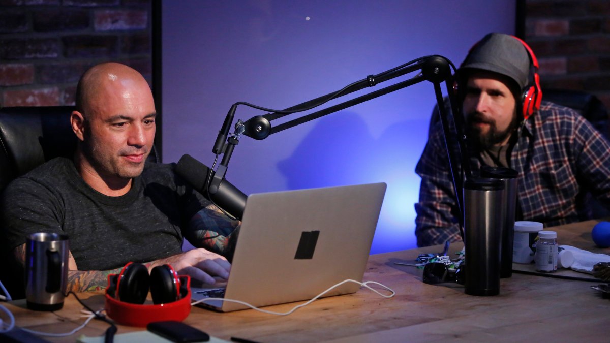 Joe Rogan Responds to Video of Him Using the N-Word More Than 20 Times ...