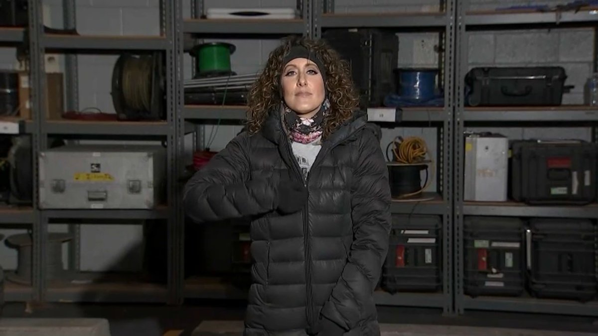 How to Dress Properly for Dangerously Cold Temperatures – NBC Chicago