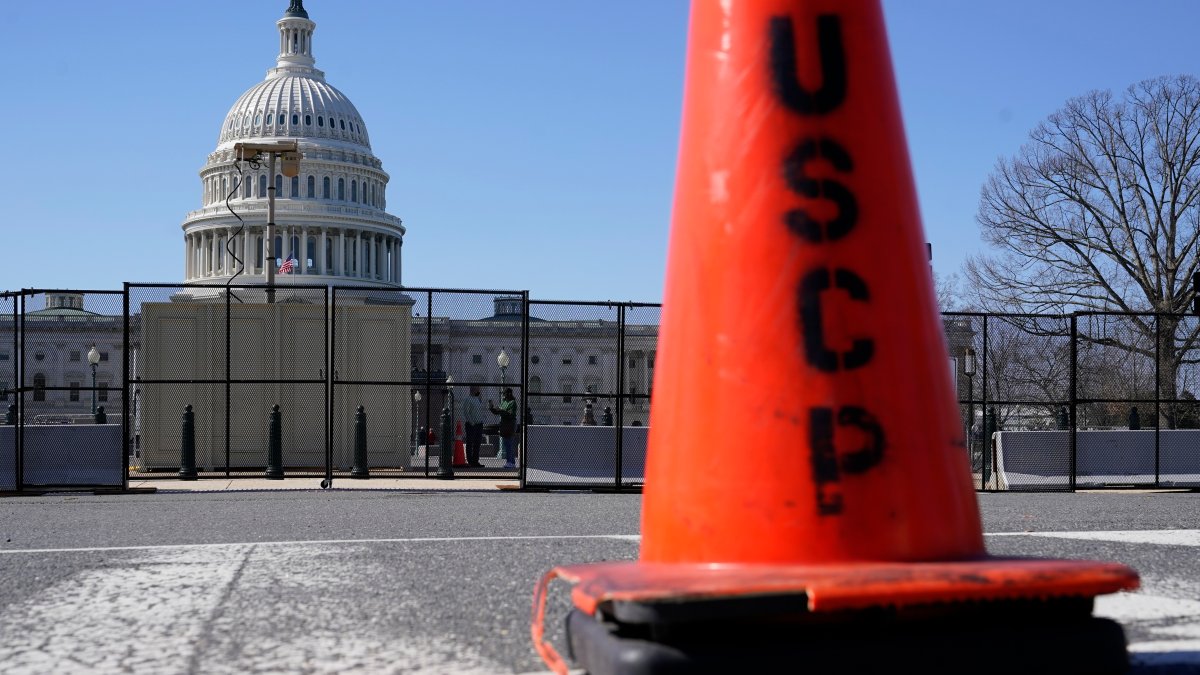 New Normal: Fence Is Up, Guard on Standby for State of Union – NBC Chicago