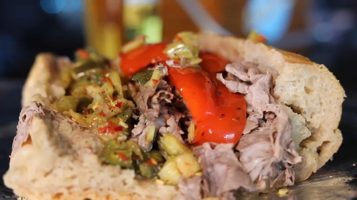 What is Chicago’s Signature Dish? Social Media Question Sparks Big ...