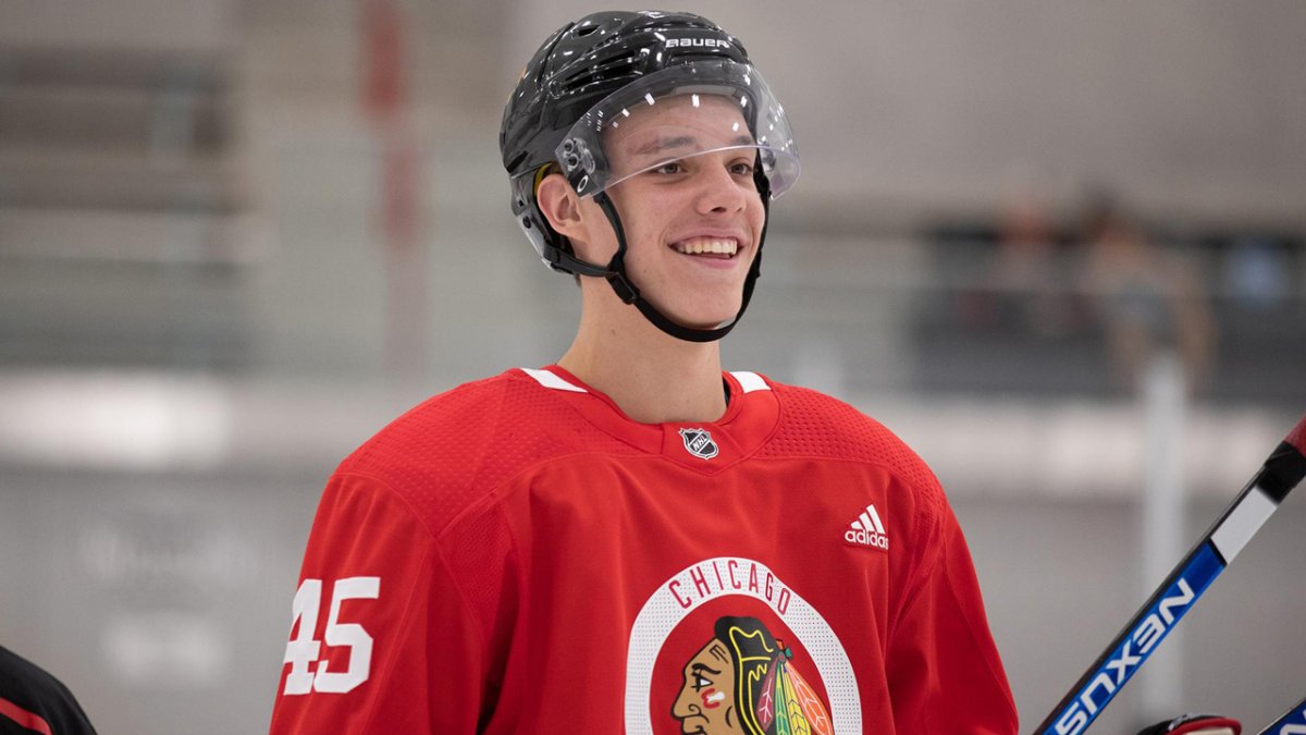 Blackhawks Sign Defenseman Prospect Alex Vlasic to Entry-Level Contract ...