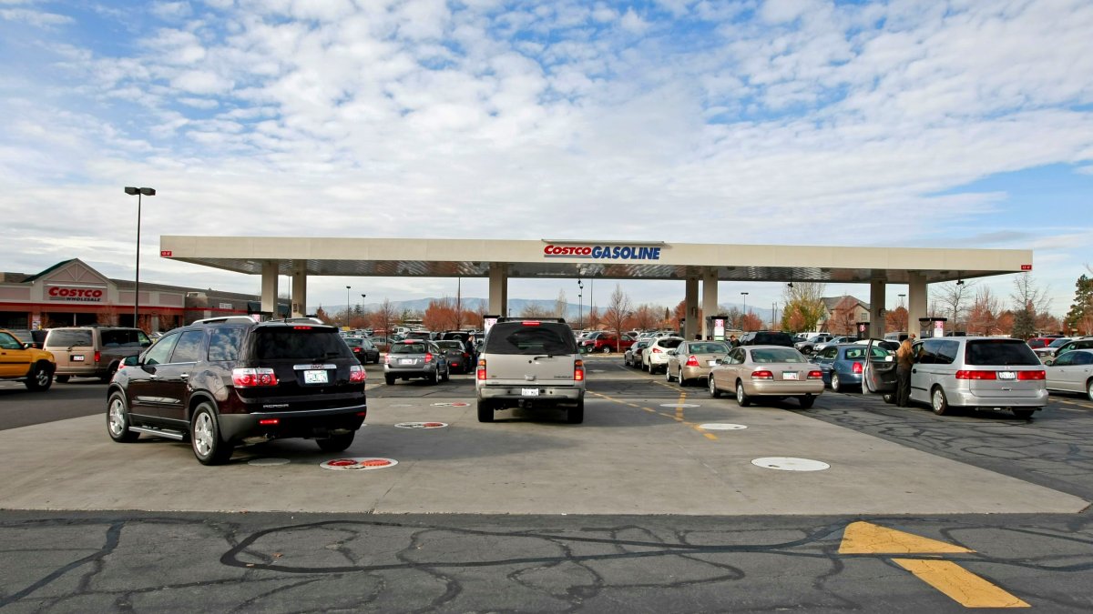 Costco to extend Costco gas station hours nationwide – NBC Chicago