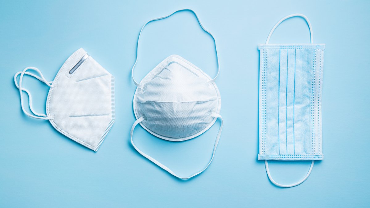 Airline Mask Mandate: Which Ones Have Dropped the Requirement and Where ...