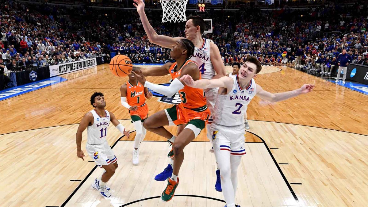 Kansas Advances with Win Over Miami, Will Face Villanova in Final Four ...