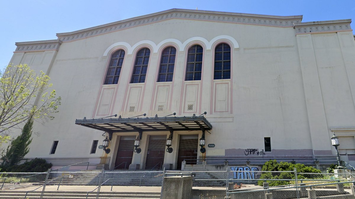 Mummified Body Found in Wall of Oakland Convention Center Identified as ...