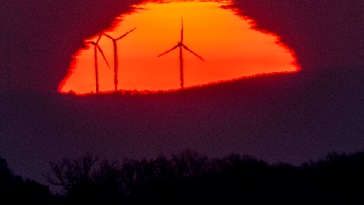 UN Climate Report Earth ‘Firmly on Track Toward an Unlivable World ...