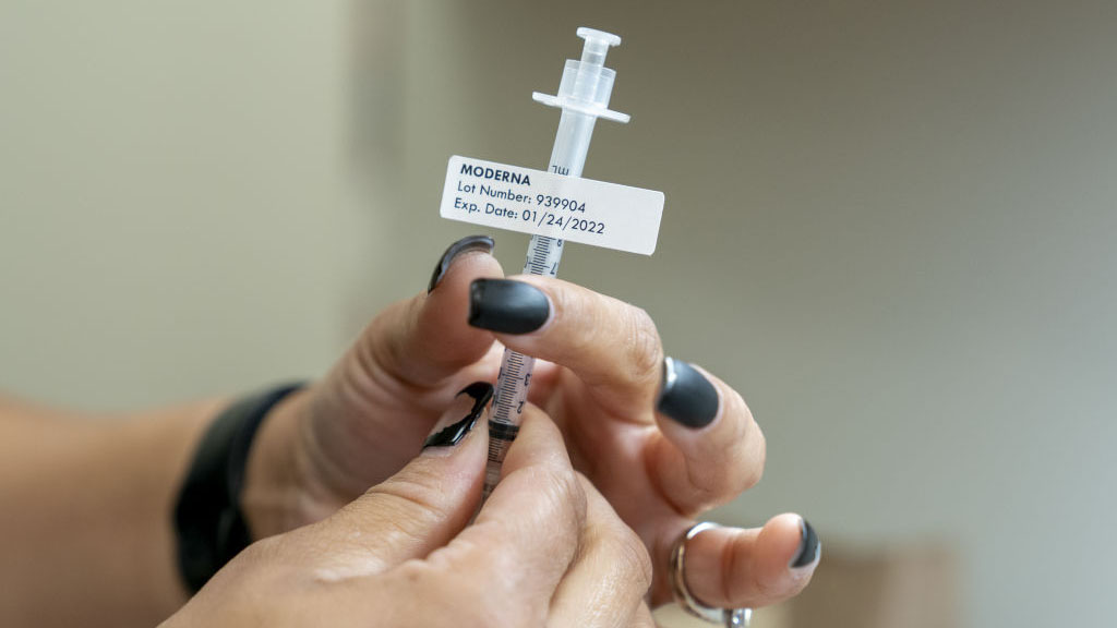 How Effective Are New COVID Booster Shots and Do You Need One? Here’s ...