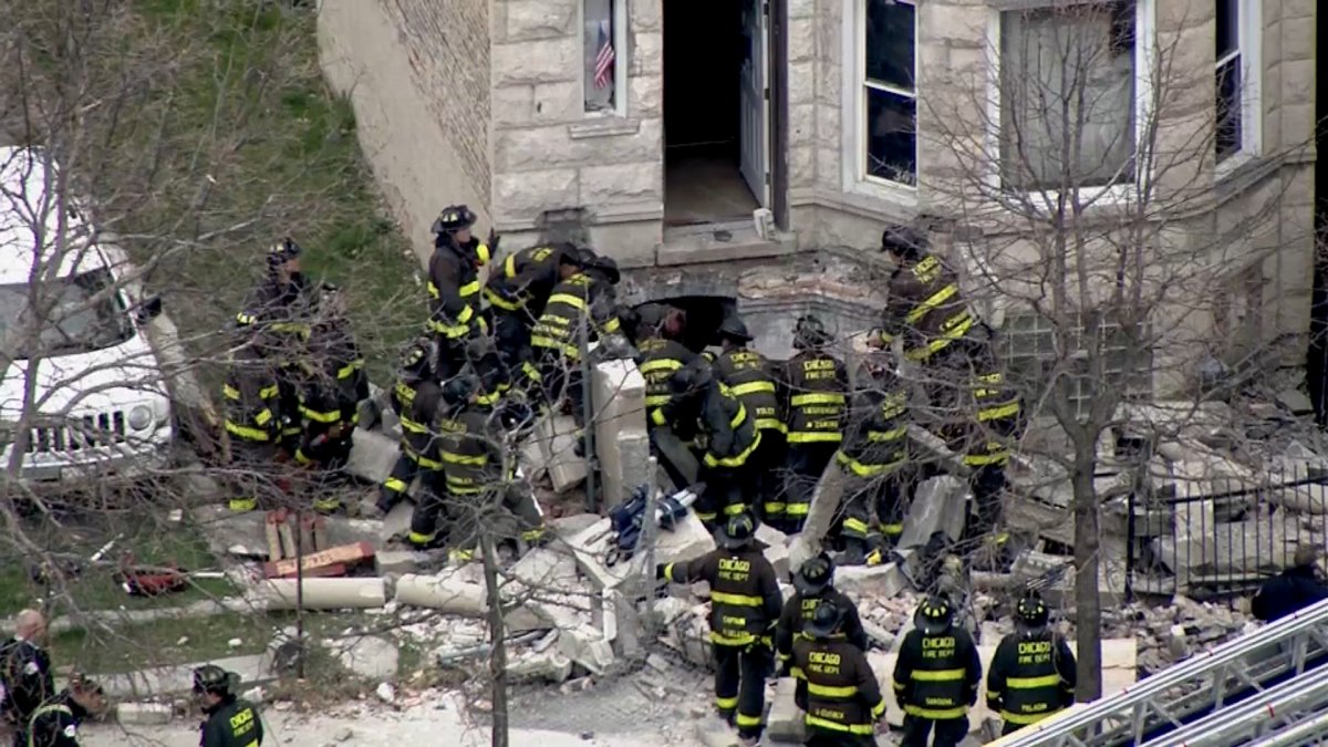 1 Person Dead, 2 Injured After Partial Building Collapse on Chicago’s ...