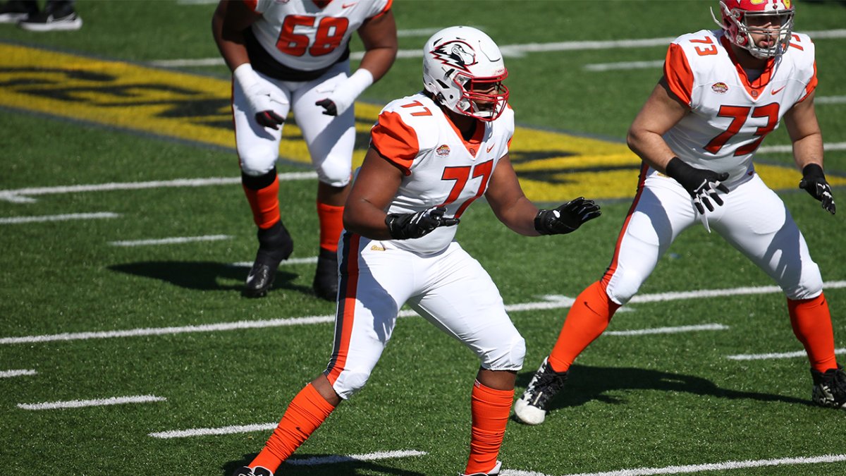 Bears Rookie Minicamp: What to Watch With OL, WRs and UDFAs – NBC Chicago