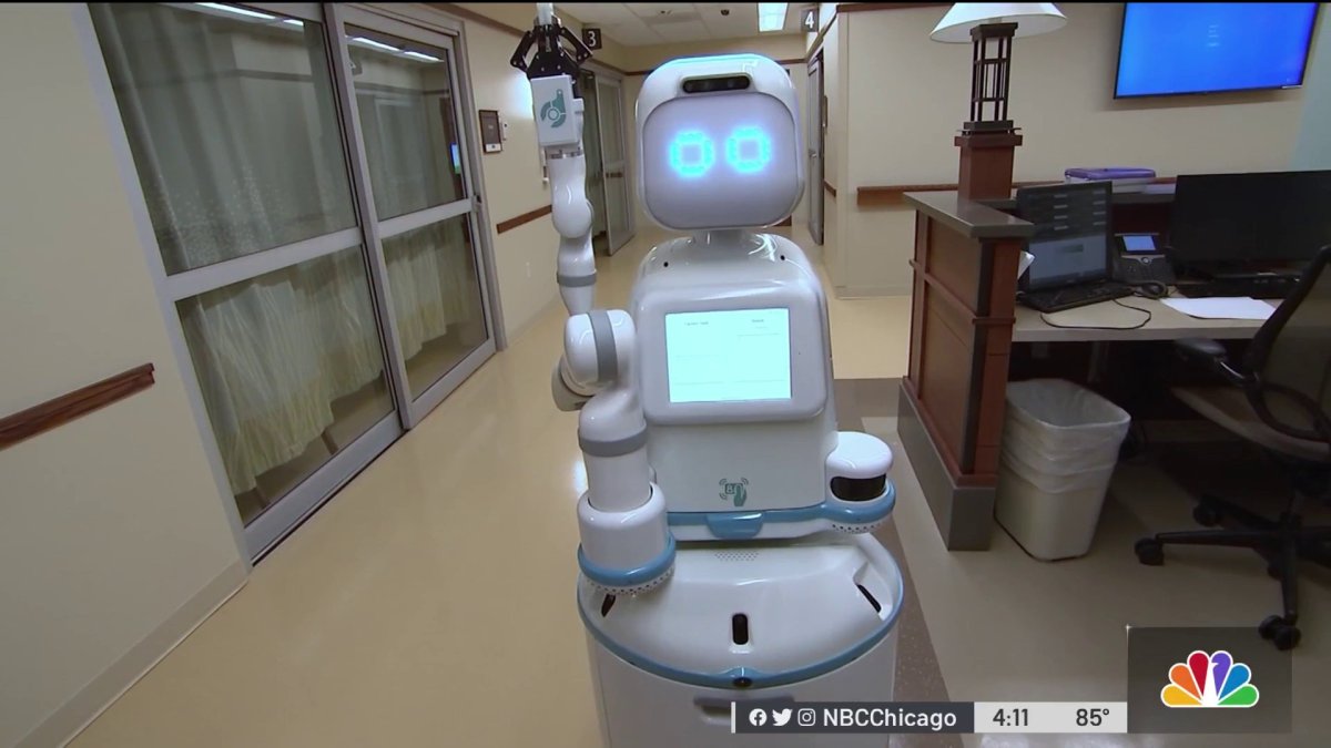Moxi the Robot Helps Nurses, Patients at West Suburban Hospital – NBC ...