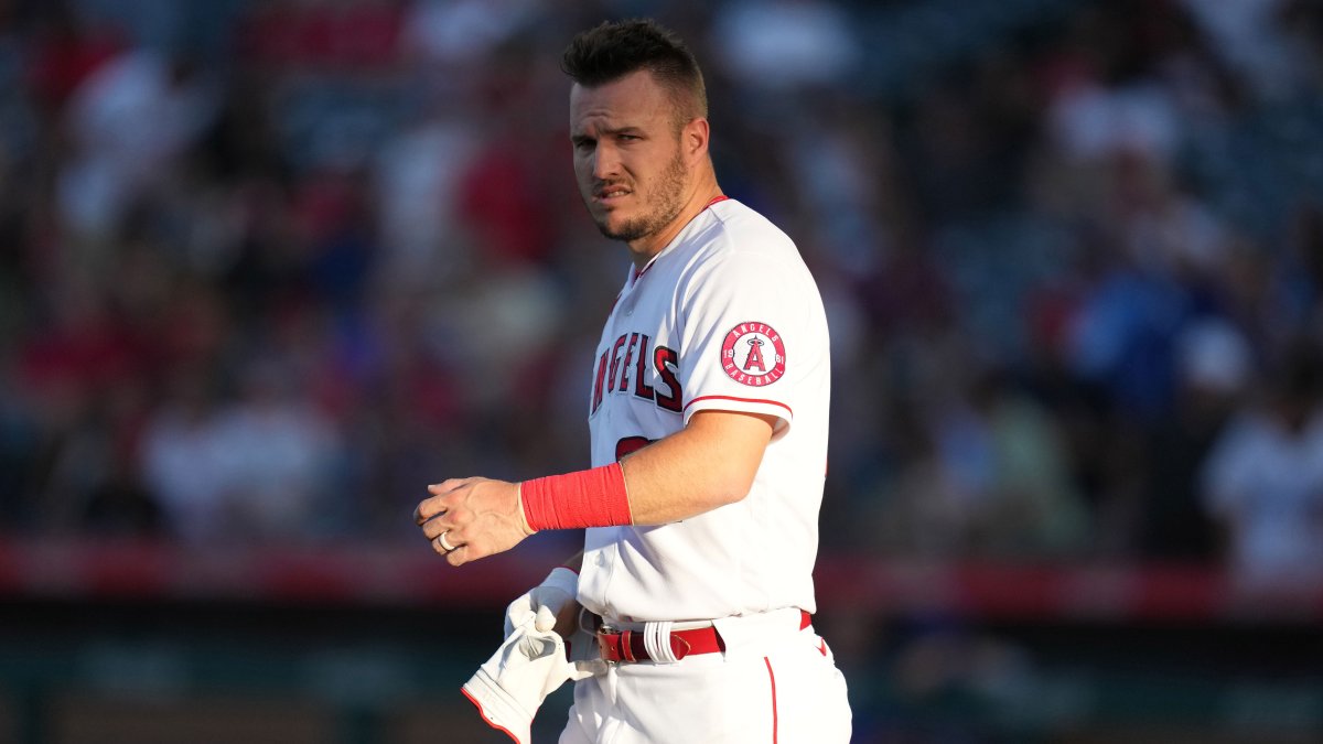 Angels’ Mike Trout Shows Frustration of Own Reliever Tipping Pitches ...