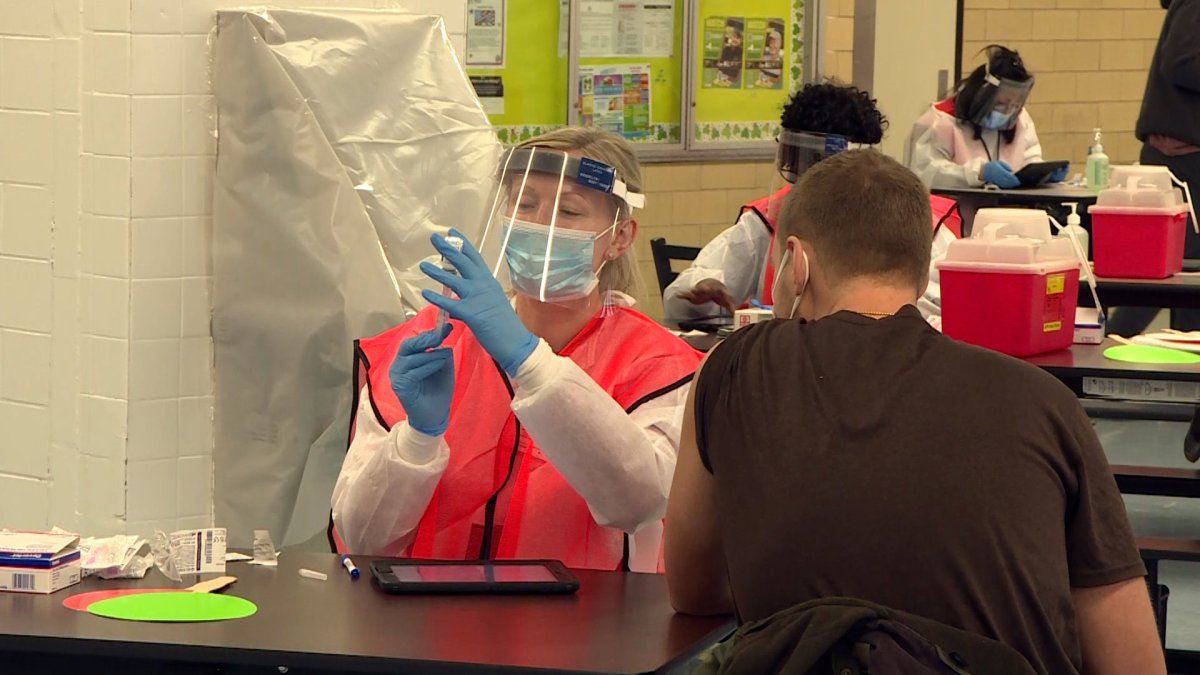 Second COVID Booster Shot Eligibility: What to Know With BA.5 On the ...