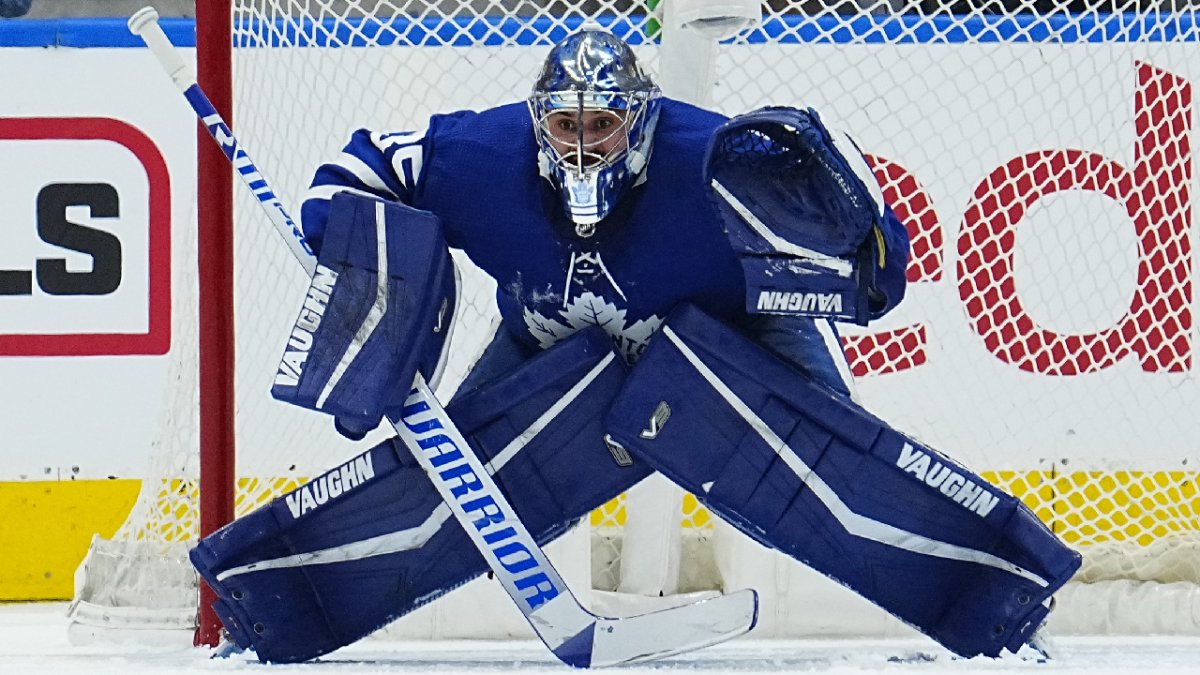 Blackhawks Acquire Goaltender Petr Mrazek, 1st Round Pick From Maple ...