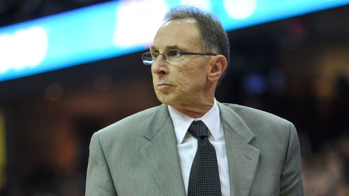 Former Bulls Assistant Coach Wins Tex Winter Award With Golden State ...