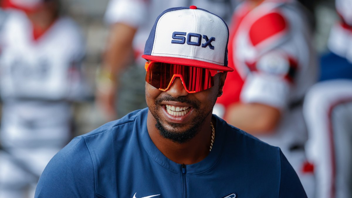 Eloy Jiménez Back in White Sox Clubhouse Before Twins Game – NBC Chicago