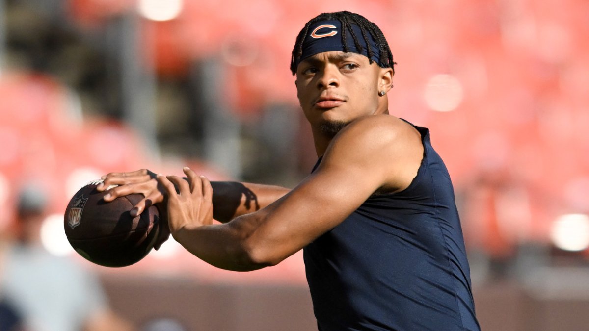 Justin Fields, Offense Sharp in Bears’ Preseason Finale Vs. Browns ...