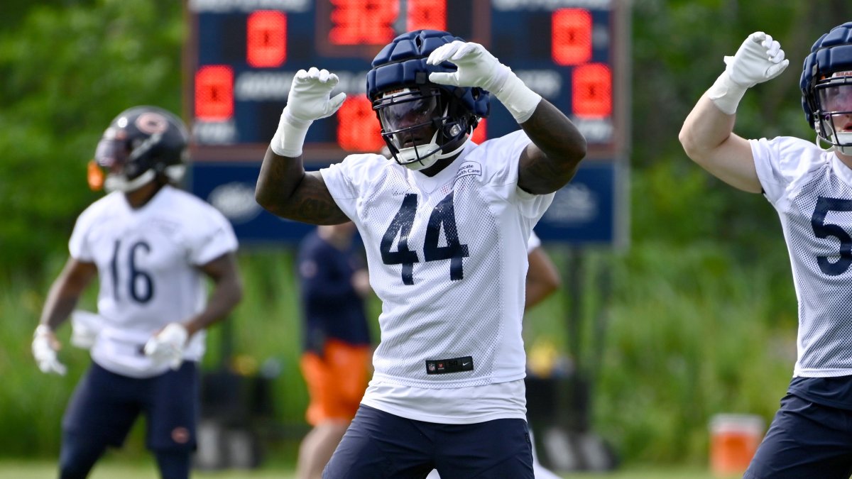 Roquan Smith’s Trade Request Puts Spotlight on Matt Adams, Bears’ LB ...