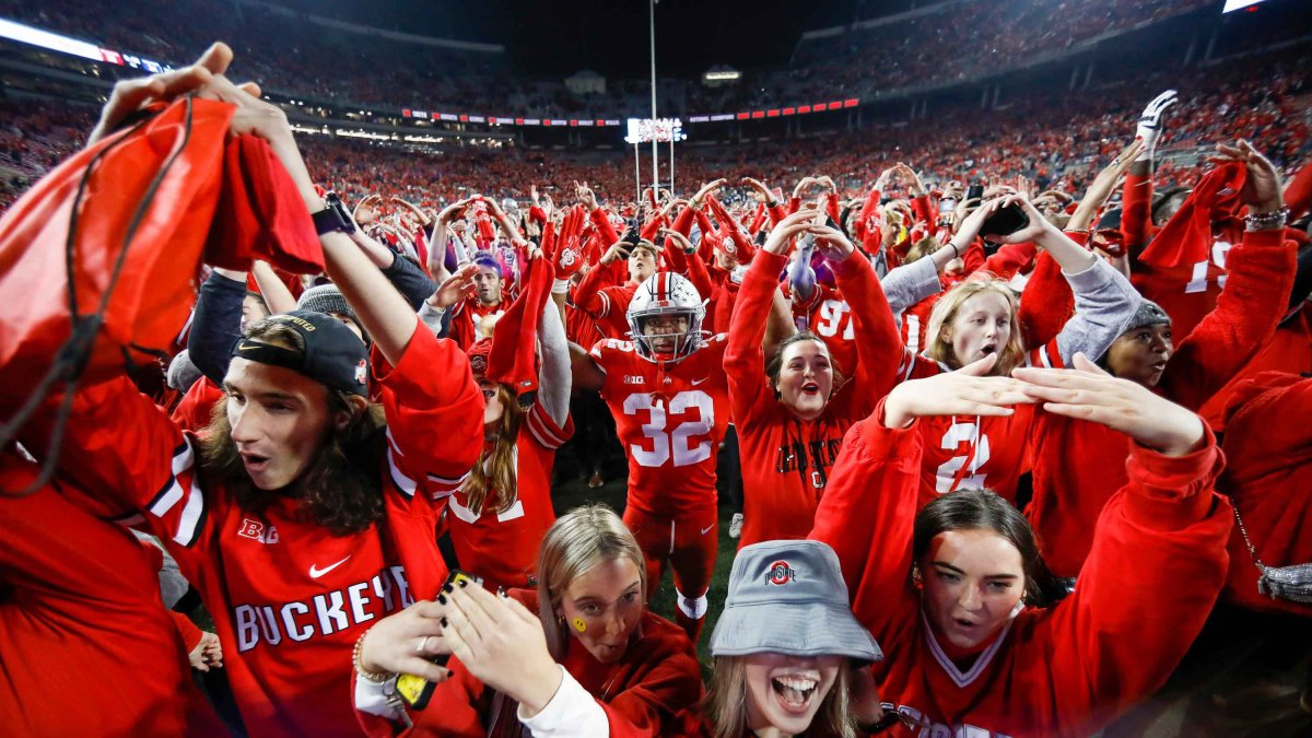 Ranking the College Football Teams With the Most Fans – NBC Chicago