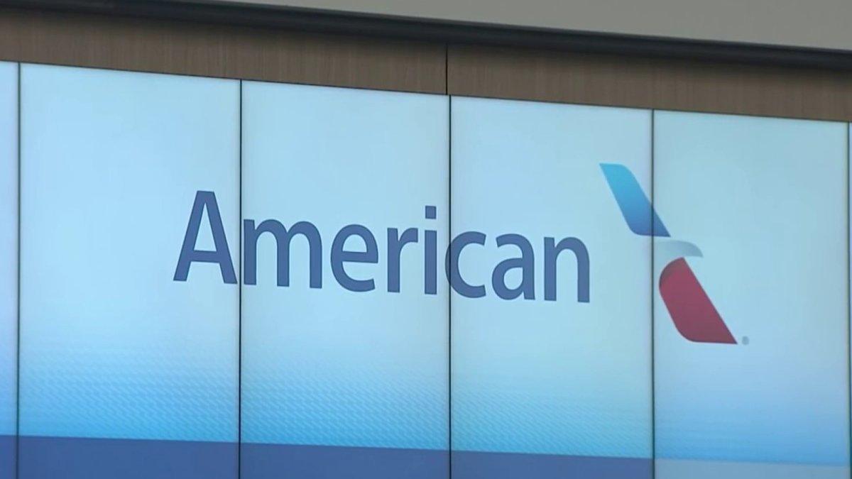 American Airlines apologizes for delays due to ‘technology issues ...