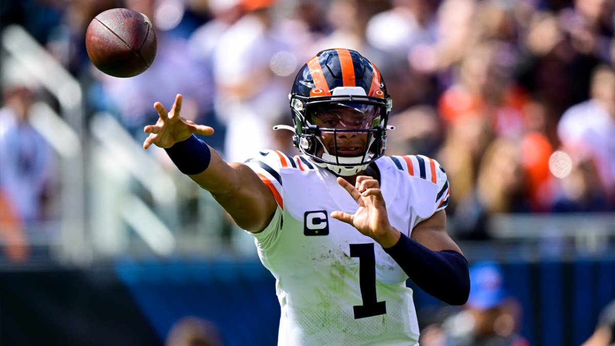 Justin Fields, Bears at Risk of Speeding Toward Perilous Crossroads ...