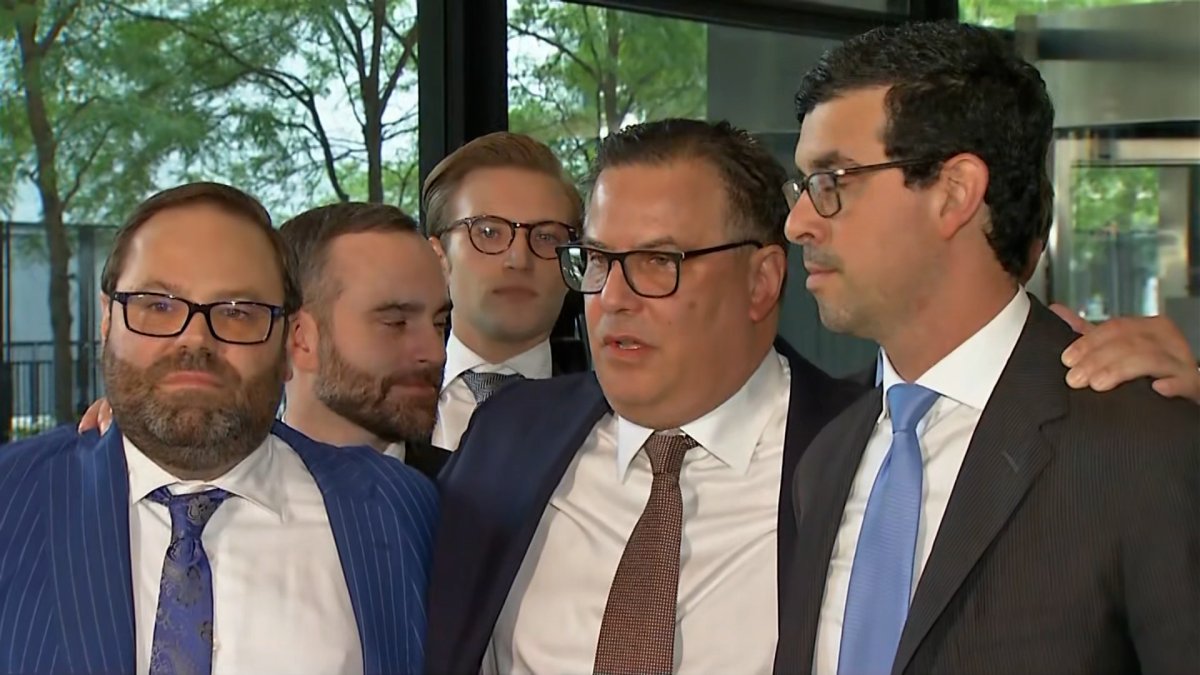 Watch: Former R. Kelly Business Manager Derrel McDavid Speaks After ...