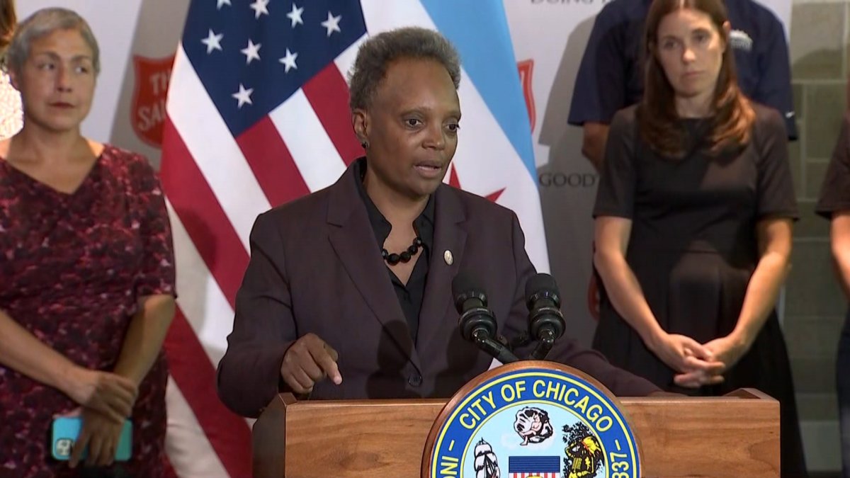 Lightfoot Blasts Abbott’s Policy of Bussing Migrants to Northern Cities as ‘Racist and ...