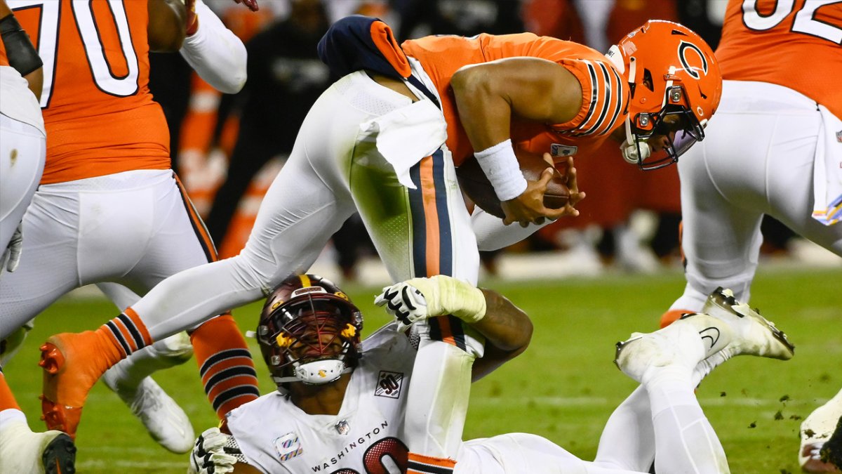 How Bears Will Evaluate Justin Fields Behind Bad Offensive Line – NBC ...