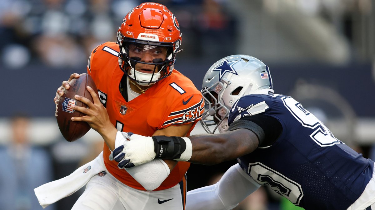 Justin Fields Made Wrong Read on Bears Bad 2-Point Conversion – NBC Chicago