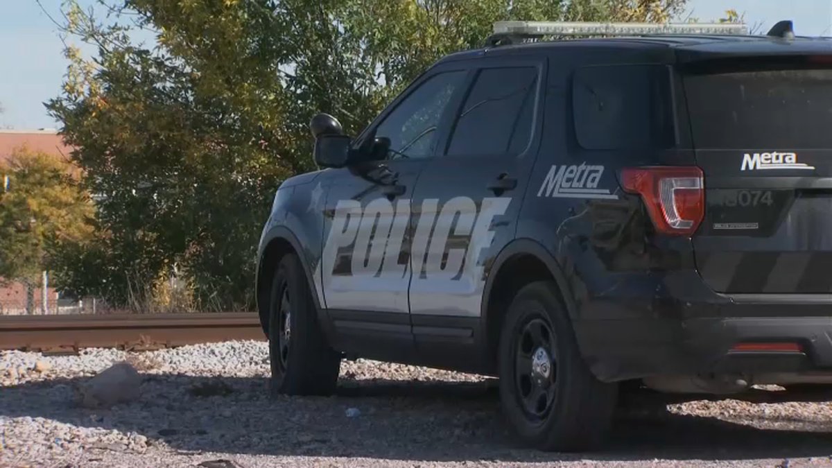 2 Seriously Injured When Metra Train Strikes Vehicle in Morgan Park ...