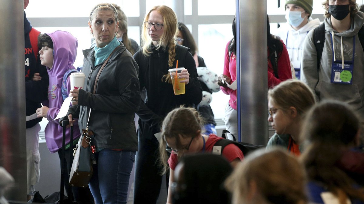 Cook County, Chicago Now Under ‘Medium’ COVID Alert Level. What You ...