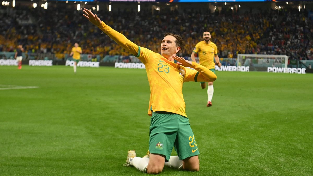Craig Goodwin Gives Australia 1 0 Lead Over France In 2022 World Cup