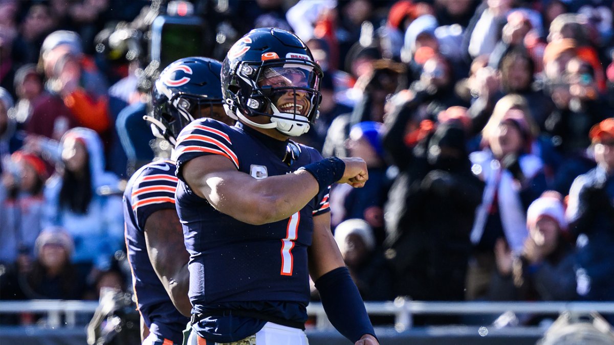 Justin Fields’ Year 2 Growth Showed Bears He’s Built to Lead Them – NBC ...