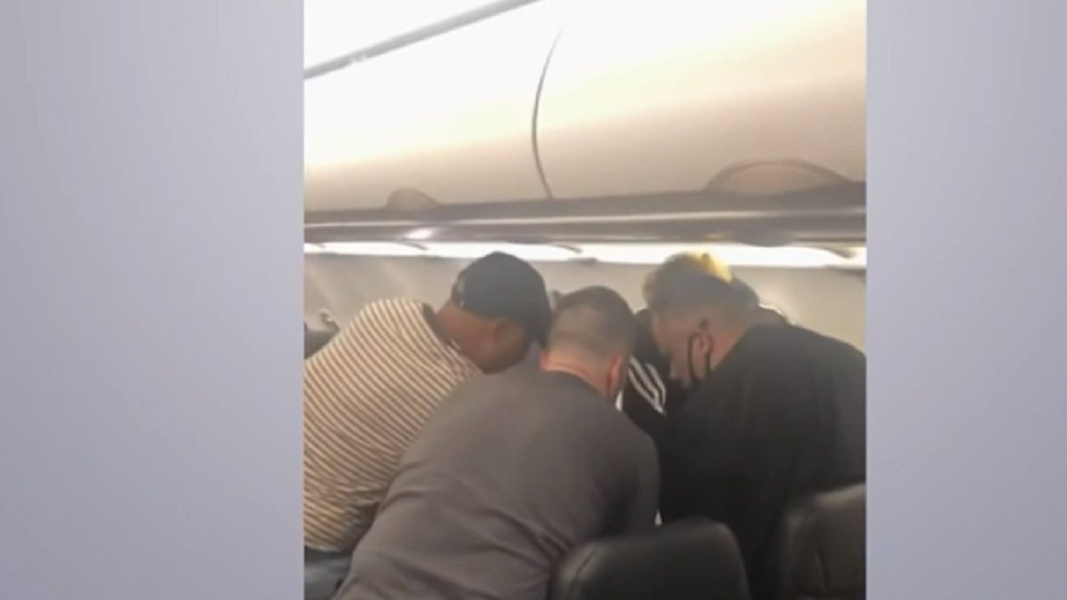 Flight Attendants Rally Against Recent Rise in Harassment – NBC Chicago