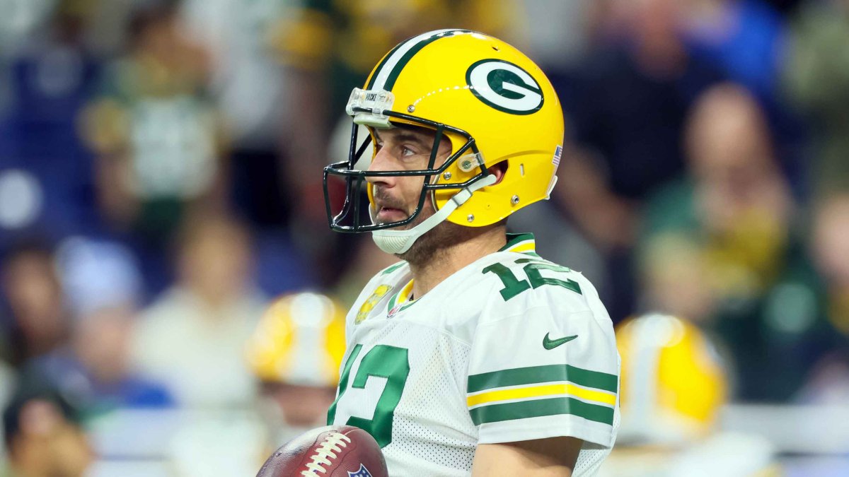 Aaron Rodgers Throws Consecutive Endzone Interceptions Vs. Lions – NBC ...